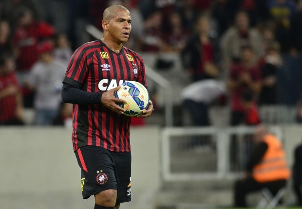 Athletico Paranaense – Site Oficial » Atacante Walter está liberado ...